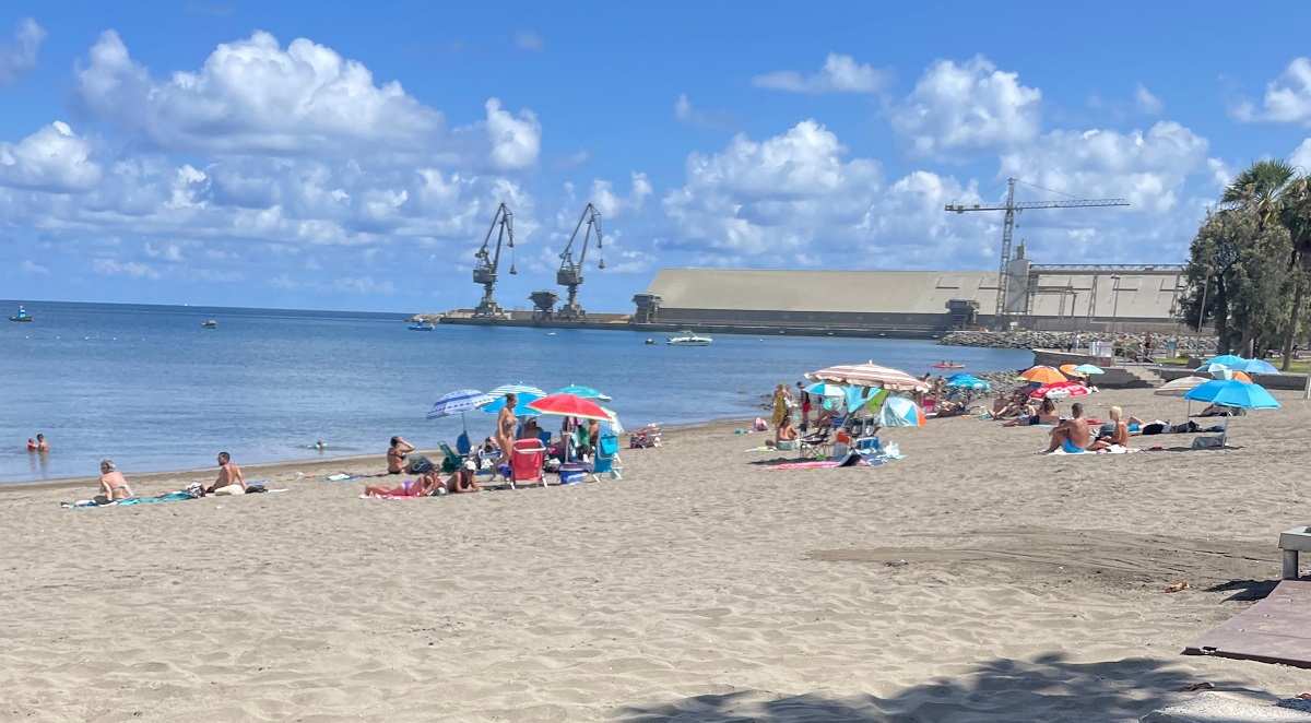 Playa Santa Águeda, del sur de Gran Canaria, sucumbre al turismo