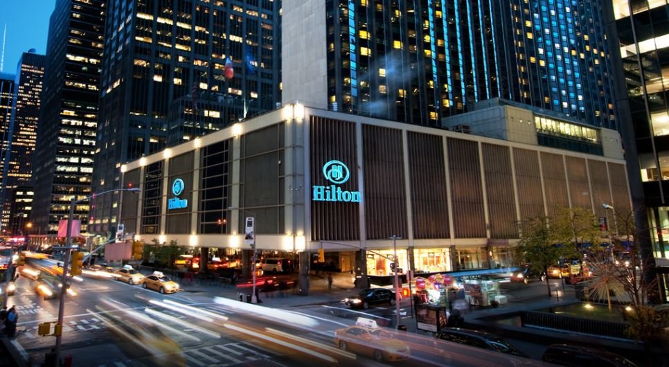 Los ingresos de Hilton se desploman un 58%