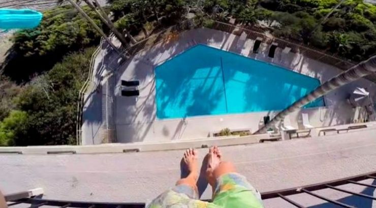 Reino Unido publica vídeo sobre el ‘balconing’